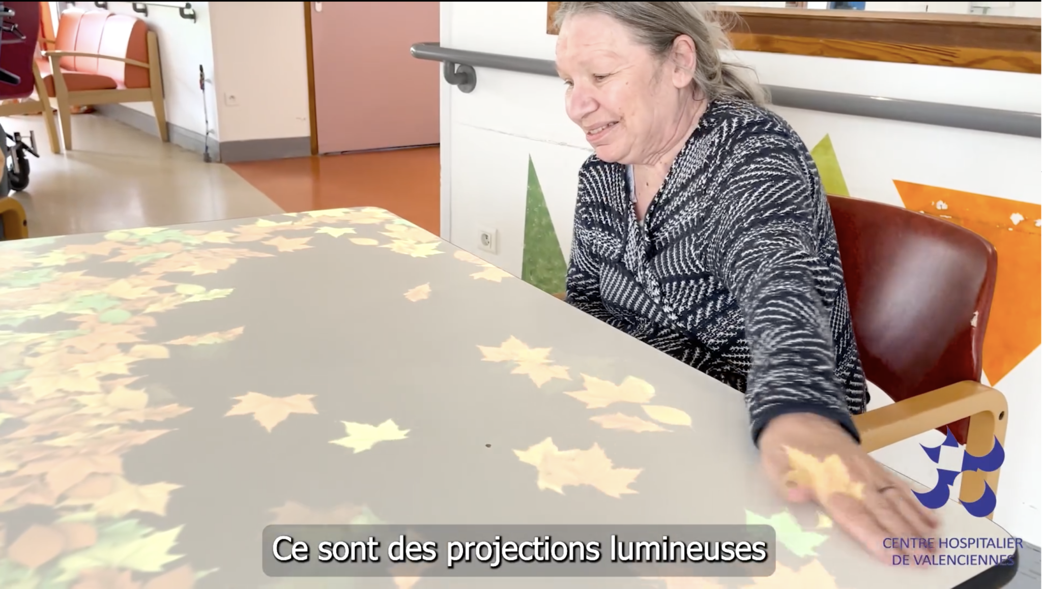 La Tovertafel, un jeu interactif pour les séniors ! 🍂 - CHV